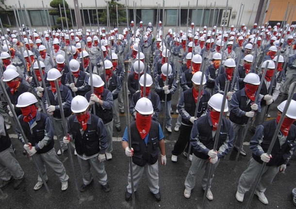 Ssangyong motors strike in South Korea ends in defeat and heavy ...